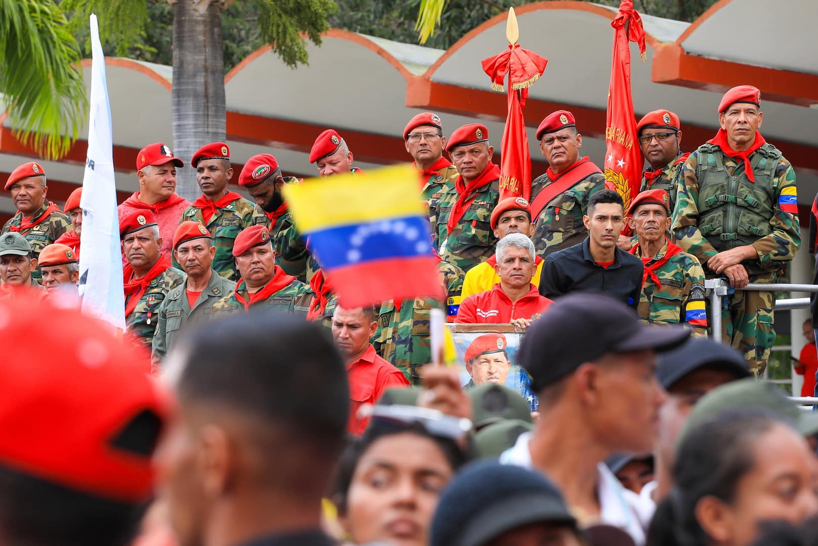 HUGO CHÁVEZ GAVE HIS LIFE FOR HIS PEOPLE - Joram Jojo