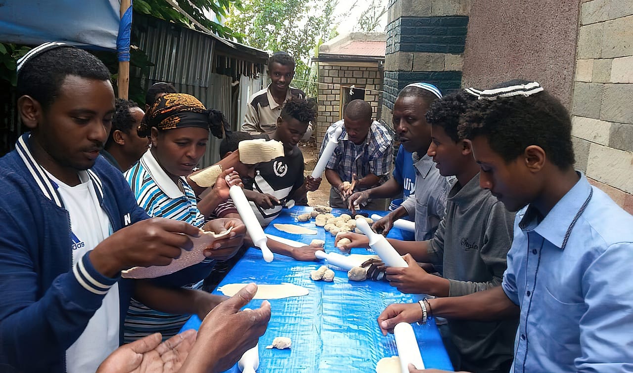 THE BEITA YISRAEL, JEWISH FALASHAS OF ETHIOPIA - Joram Jojo